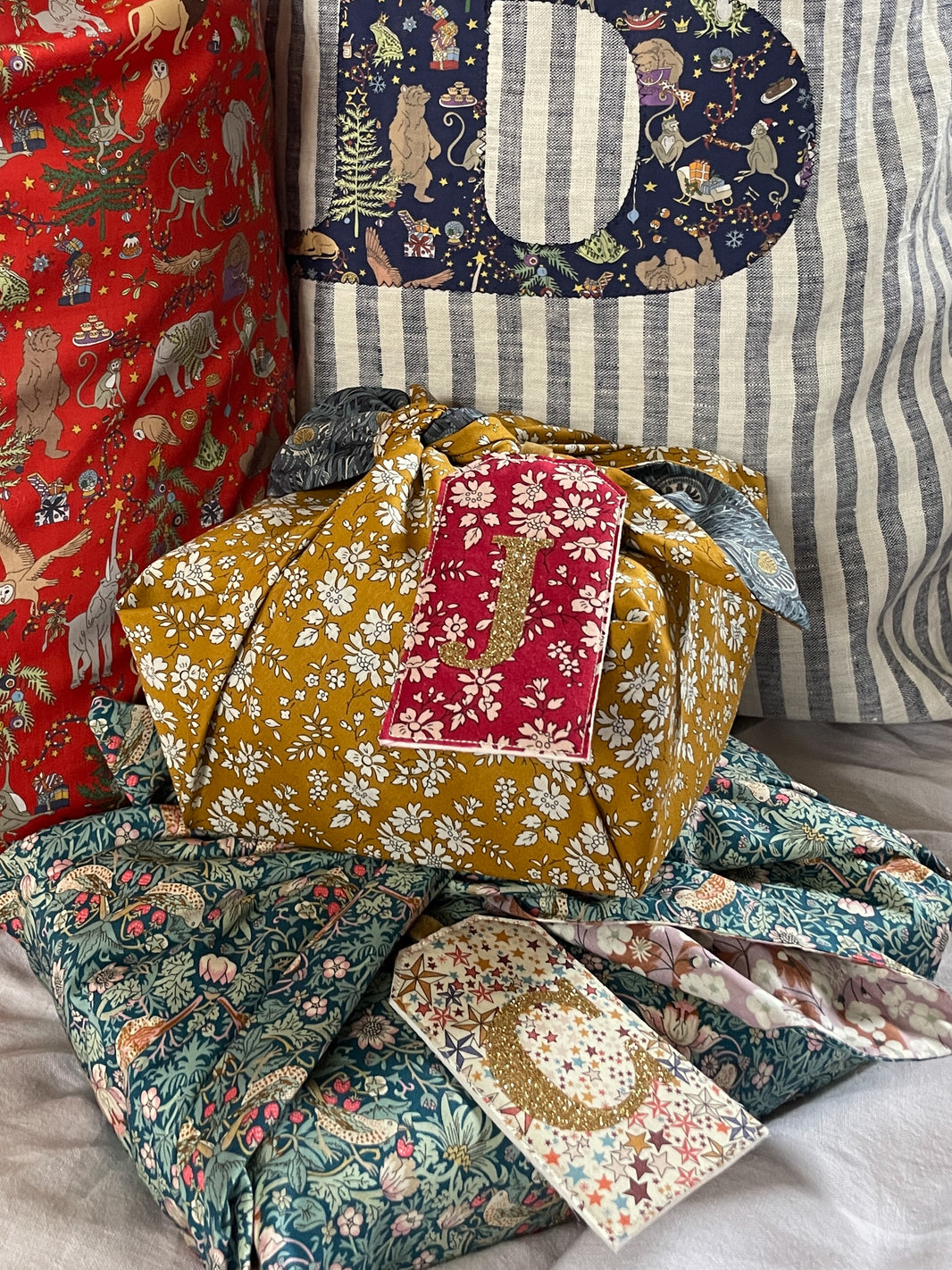 Wrapping – Cece and Bear